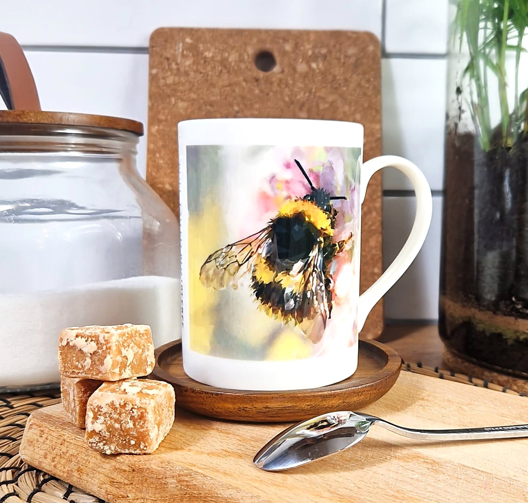 BUFF-TAILED BUMBLEBEE illustrated mug *NEW – Louise Jennifer Design